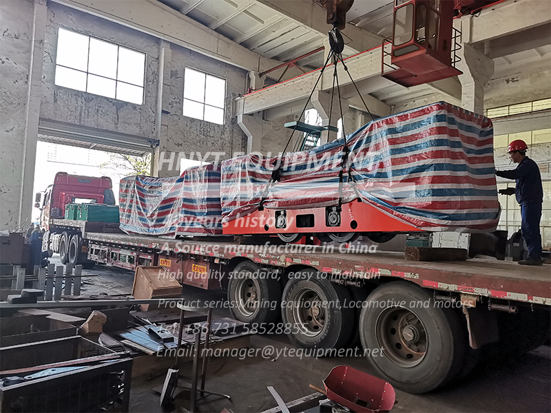 Dual-Cab 8-Ton Xiangtan Electric Locomotives Sent to Coal Mine